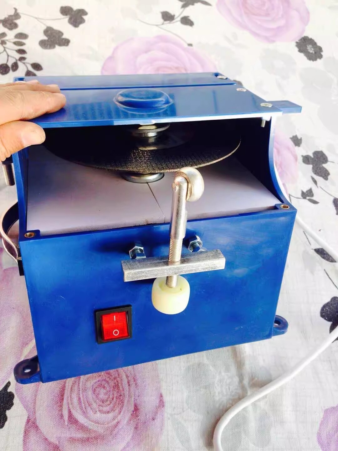 Small Ice Skate Sharpening Machine Sharpening Machine Speed Skating ...