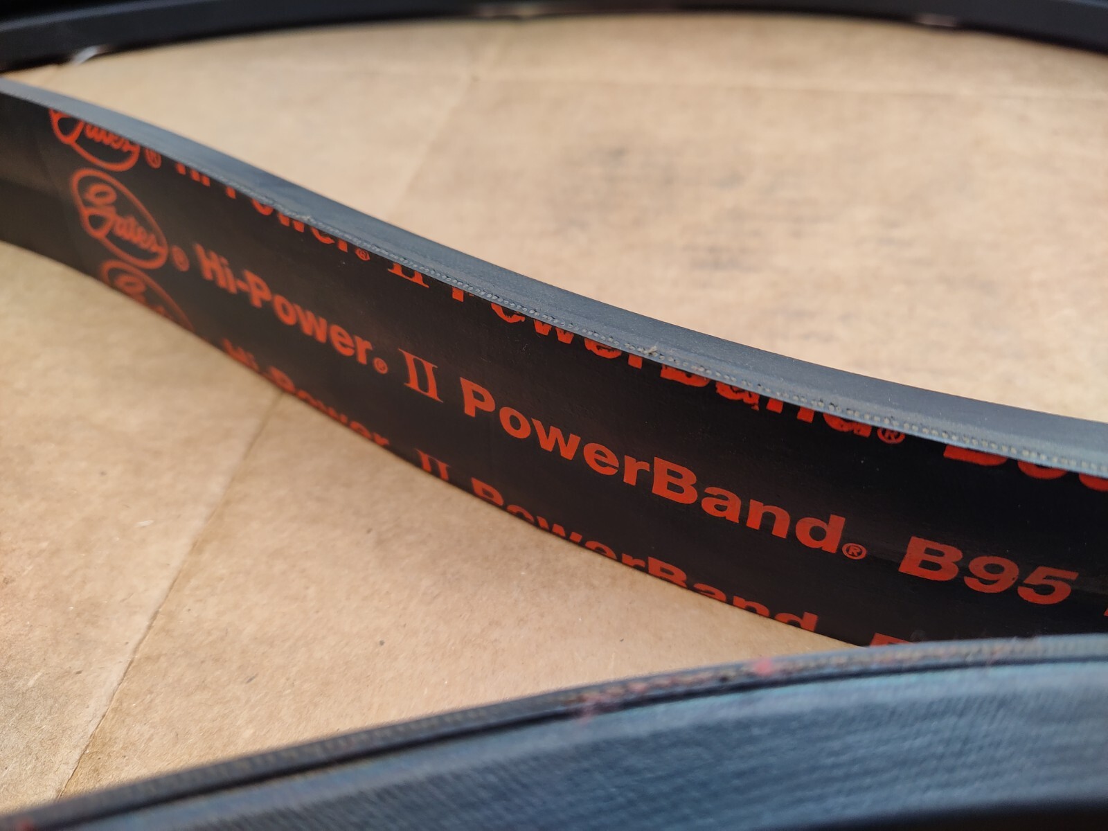 Gates Hi-Power II PowerBand B95 V-Belt | eBay