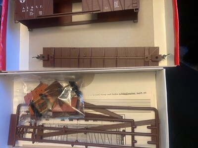 HO scale Walther Santa Fe ATSF 50' OB Auto box car kit | eBay