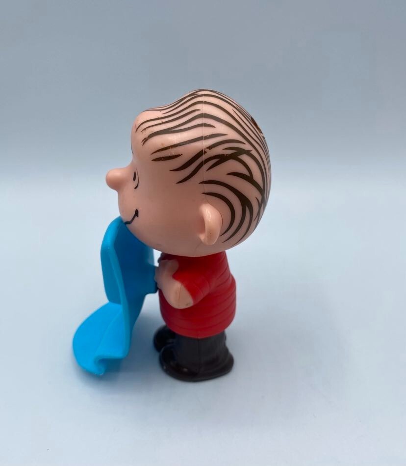 McDonalds Happy Meal Toys LINUS #4 Peanuts Gang 2015 Movie Charles M ...
