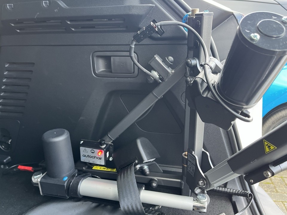 Autochair Smart Lifter Car scooter Hoist | eBay UK