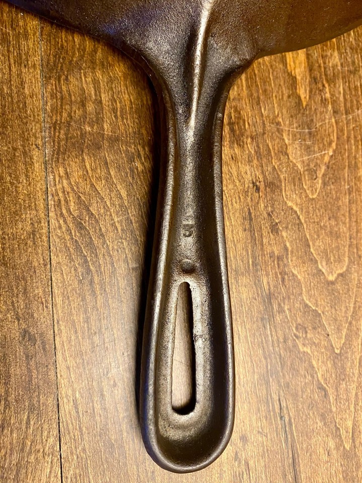 FINDLAY No 9P 11 INCH RESTORED CAST IRON SMARTS GHOST MARK BRIGHT ...