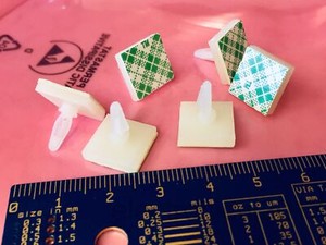 4pcs Nylon Stick-on Adhesive PCB Locking Snap-In Standoff Post Clips ...