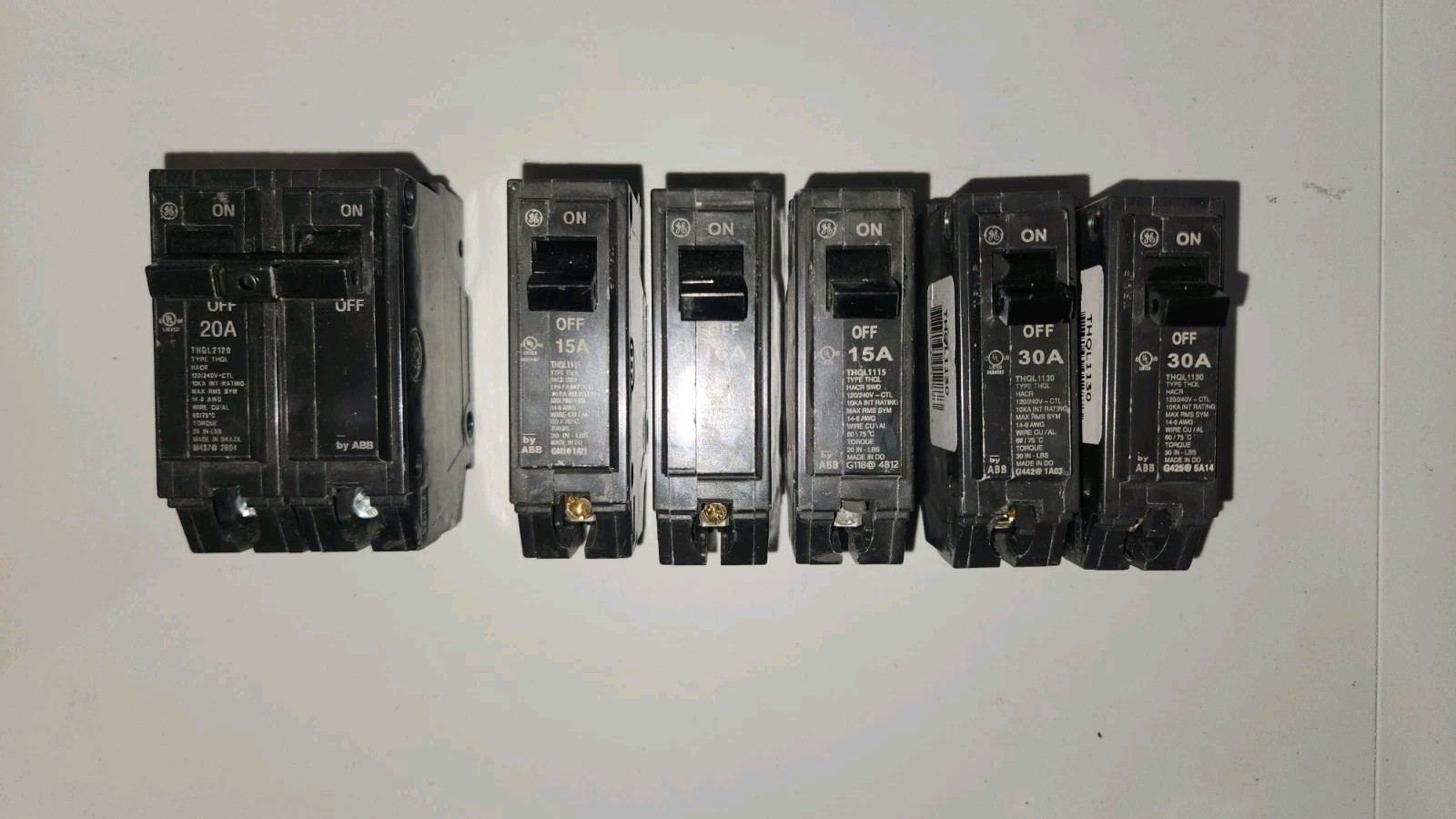 GE Breaker Lot Of 15a 30a Double 20a Breakers New | eBay
