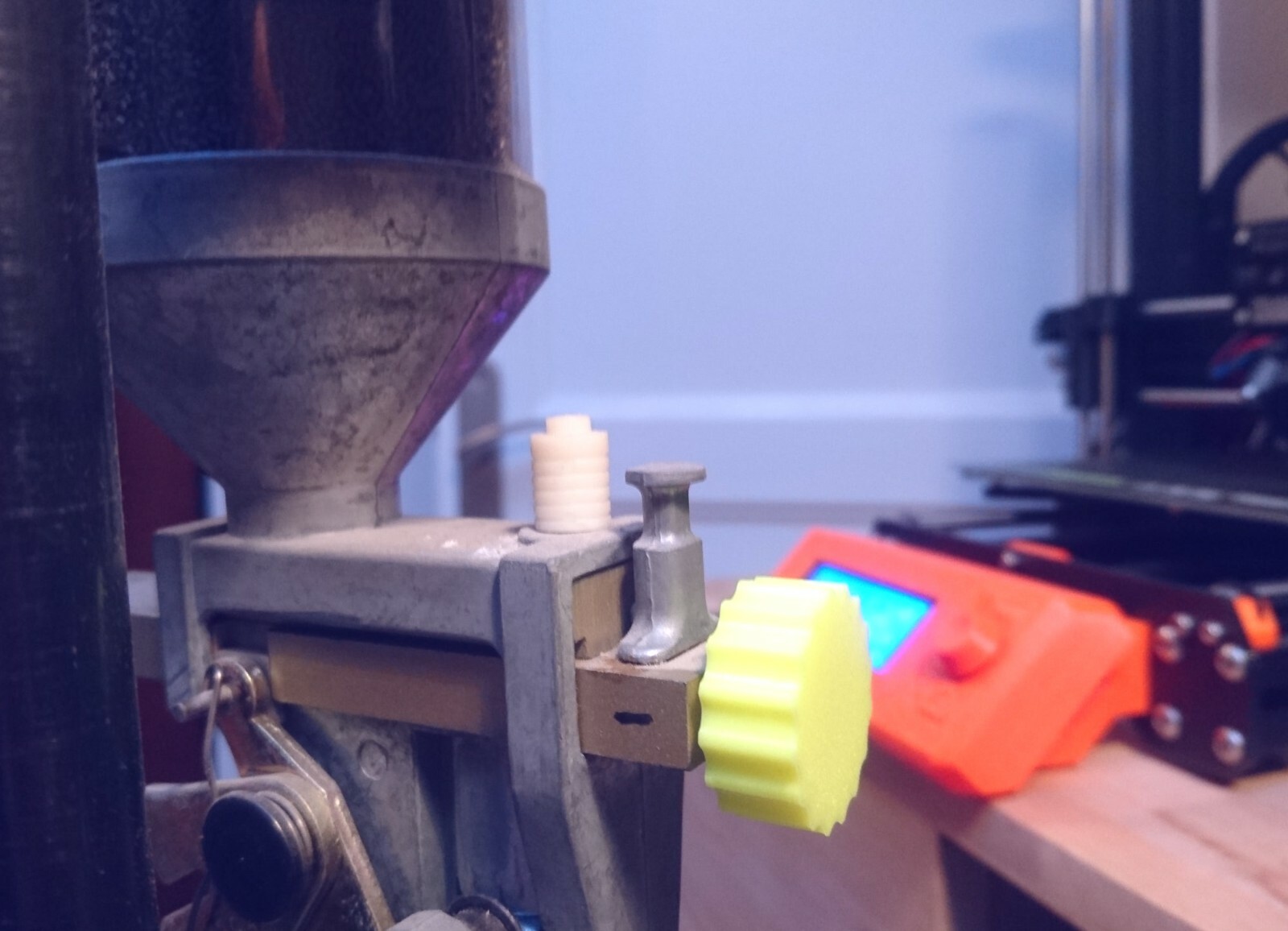 Dillon Powder Adjustment Knob XL650 should fit most Dillon 1050, 550 ...