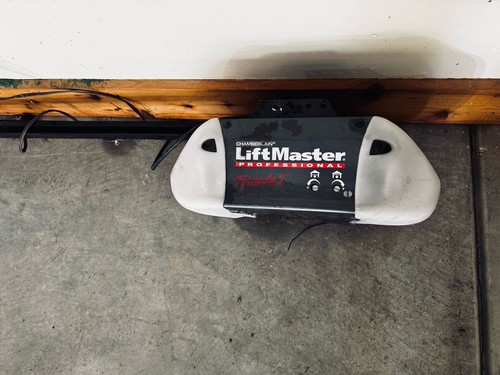 Chamberlain LiftMaster professional garage door opener motor, rail and ...