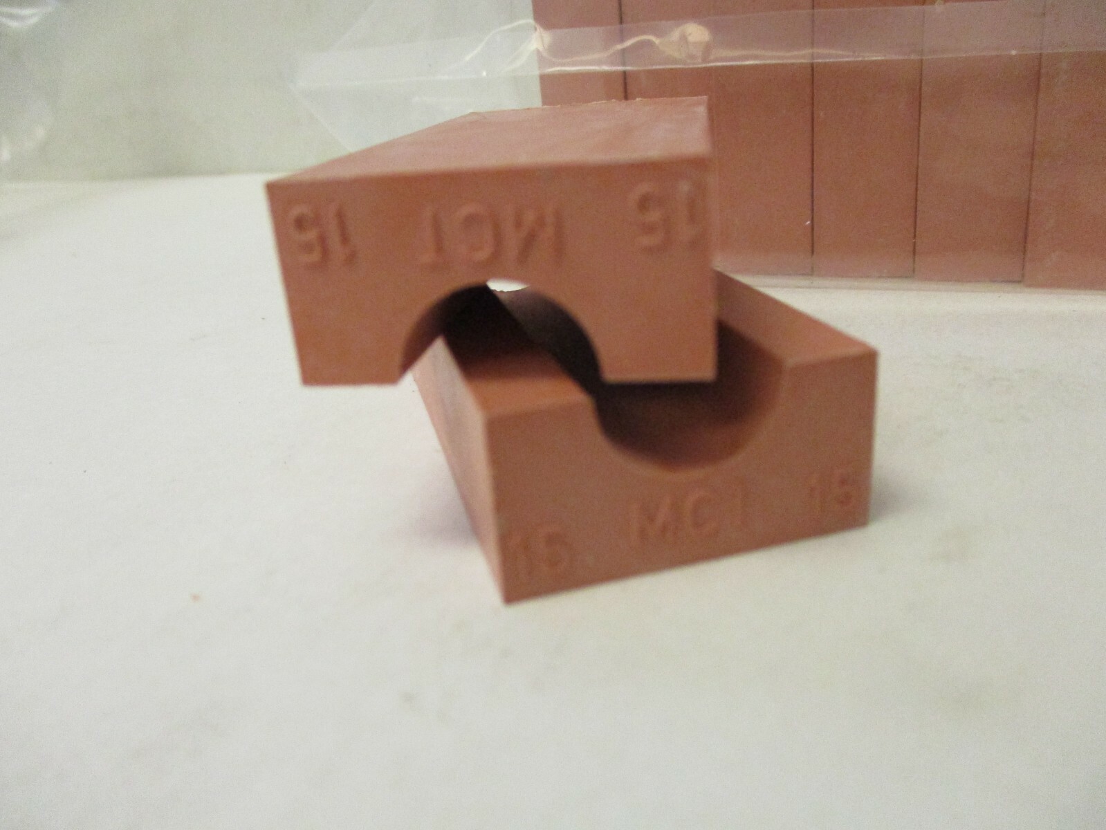 MCT BRATTBERG INSERT BLOCK 30/18 LYCRON, CABLE 0.69-0.73 (32PC LOT ...