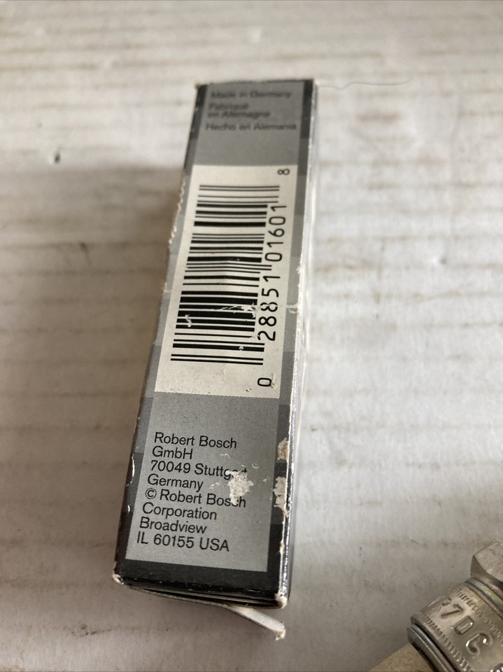 Bosch Super 7501 WR7DC Spark Plug 0 242 235 537 | eBay