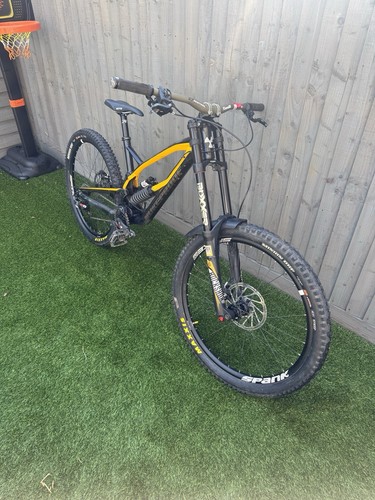 Nukeproof Pulse Team DH MTB downhill mountain bike Renthal,Rockshox ...