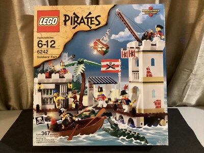 Lego Pirates Soldiers' Fort 6242 Royal Navy crocodile beard 2009 | eBay
