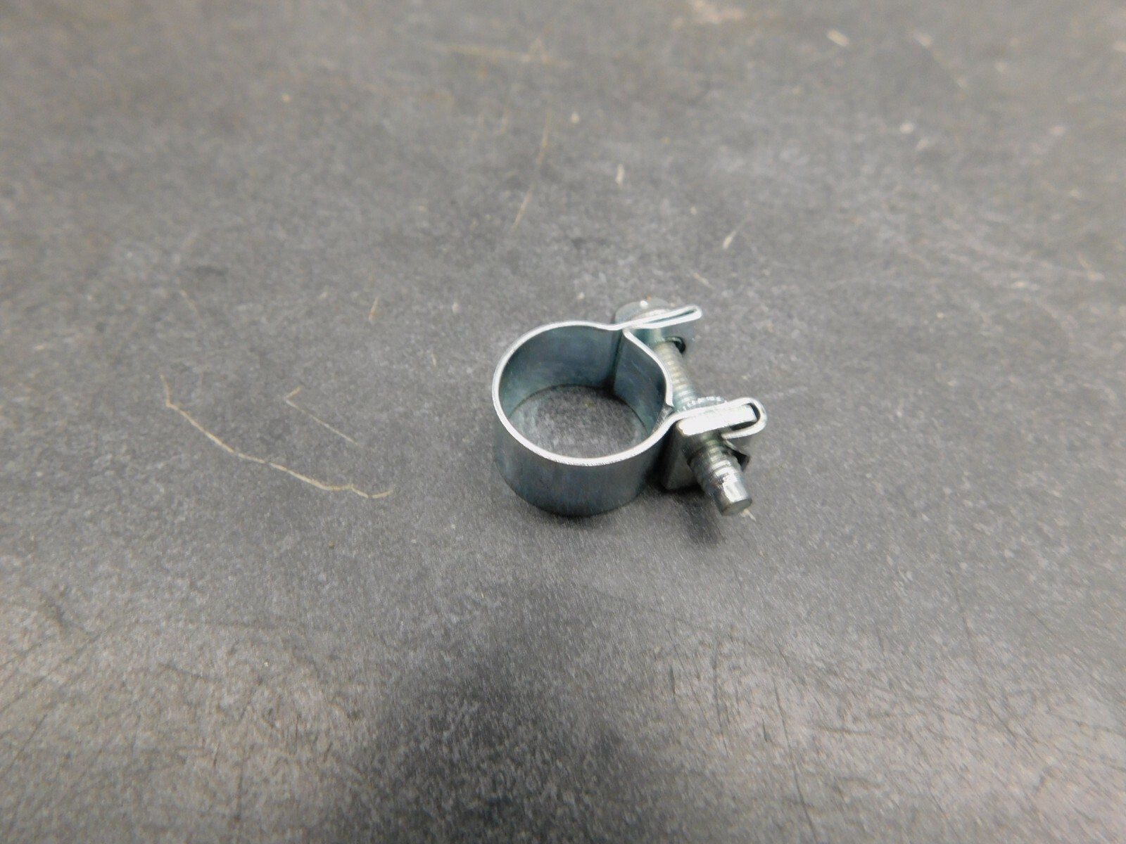 Triumph Norton BSA NEW Herringbone Oil line clamp 7/16-1/2 1467 | eBay