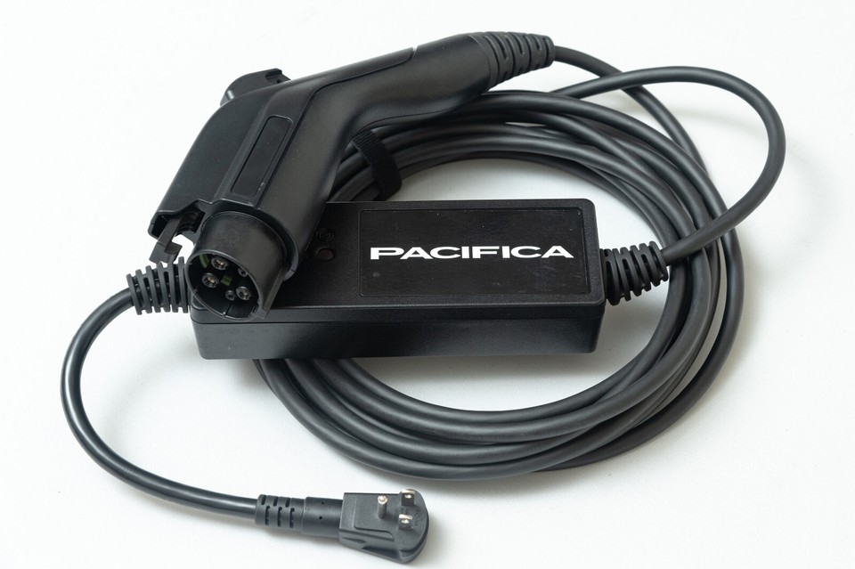 OEM Chrysler Pacifica/Jeep/Ram PHEV Charging Cable/Lvl 1 Charger , 120V ...