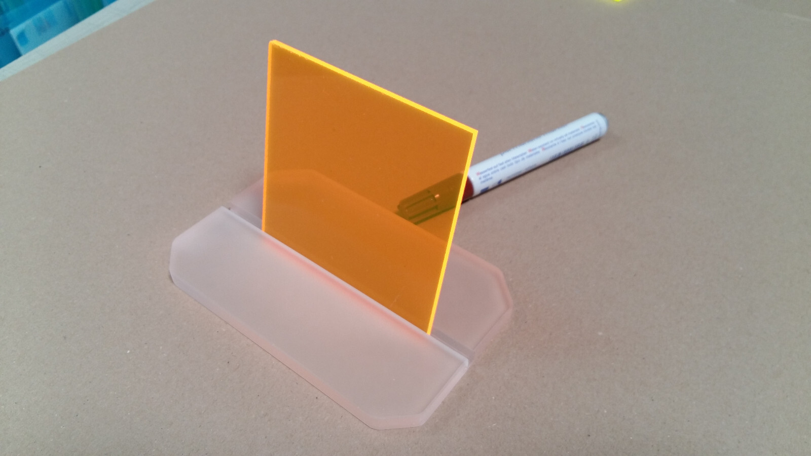 Acrylglas Fluoreszierend PLEXIGLAS Zuschnitt Deko Garten Kanten ...