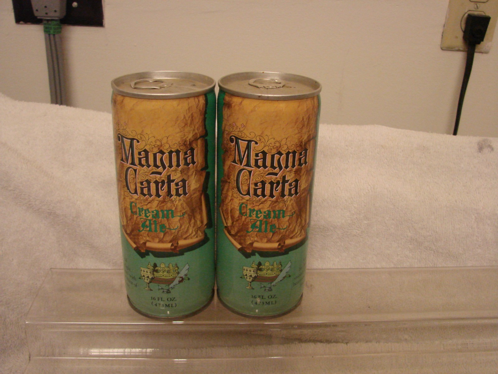 (2) MAGNA CARTA CREAM ALE 16 OZ. PULL TAB BEER CANS B/O TABS INTACT ...