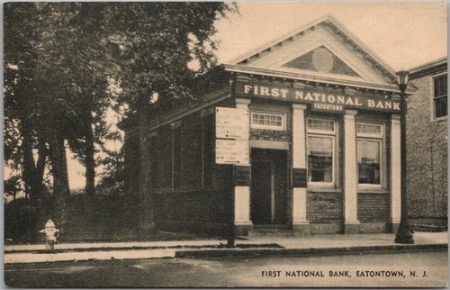 EATONTOWN New Jersey Postcard FIRST NATIONAL BANK Street View / c1930s ...