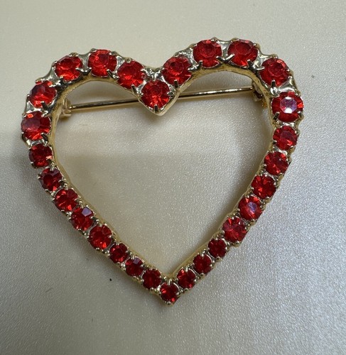 Vintage Red Rhinestone Gold Tone Heart Pin Brooch | eBay