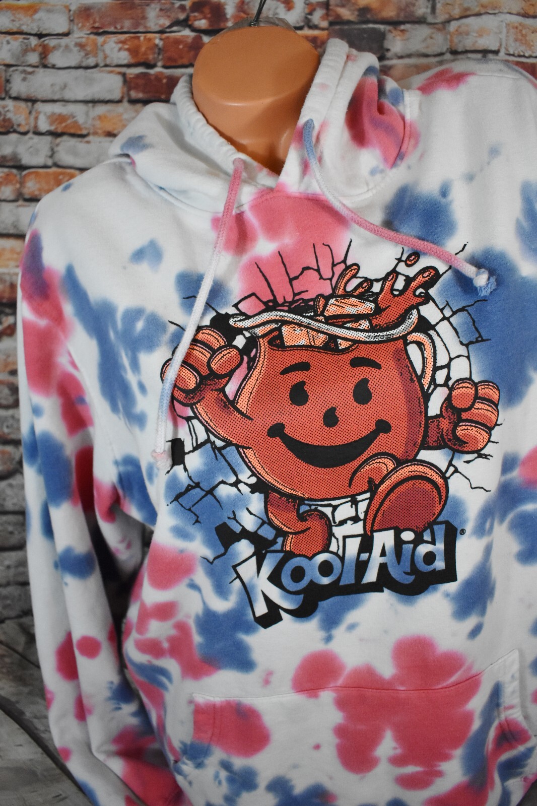 Kool-Aid Large Mad Engine Breaking Through Tie Dye Gr… - Gem