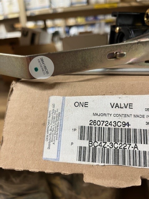 3864164C95 Hadley Height Control Valve Universal Integral Dump ...