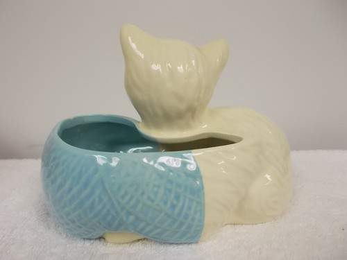 Vintage Haeger Pottery Cat Kitten Ball of Yarn Ceramic Flower Pot ...