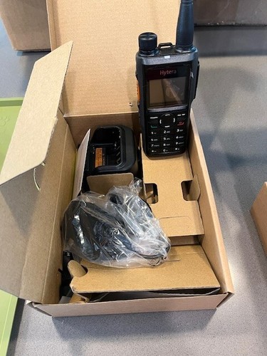 HYTERA HP682-G-BT-Um PORTABLE UHF 400-527MHz 4 WATT 1065 CH Full Keypad ...