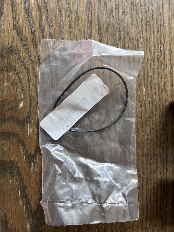 ECS Tuning Baffled Oil Catch Can - 8oz with mounting bracket and ...