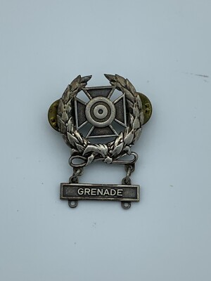 ORIGINAL WWII MILITARY CROSS MARKSMAN SILVER FILLED PIN GRENADE (L2) | eBay