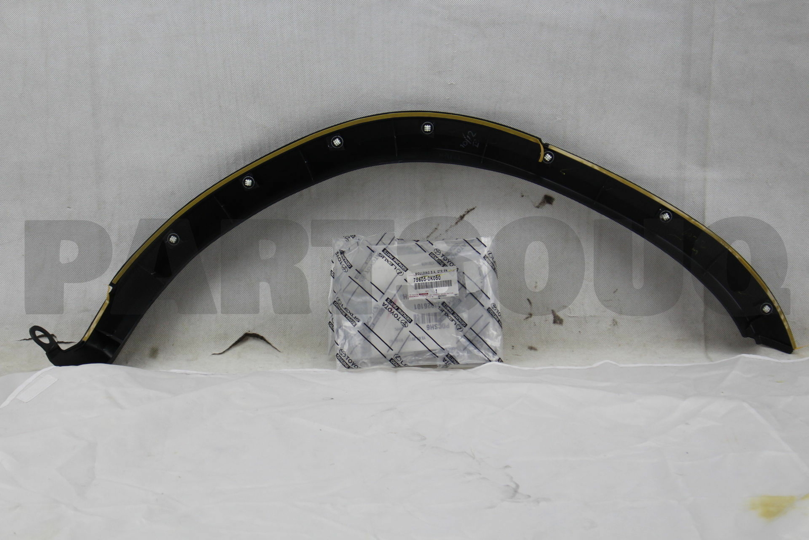 756050K050 Genuine Toyota MOULDING SUB-ASSY 75605-0K050 | eBay