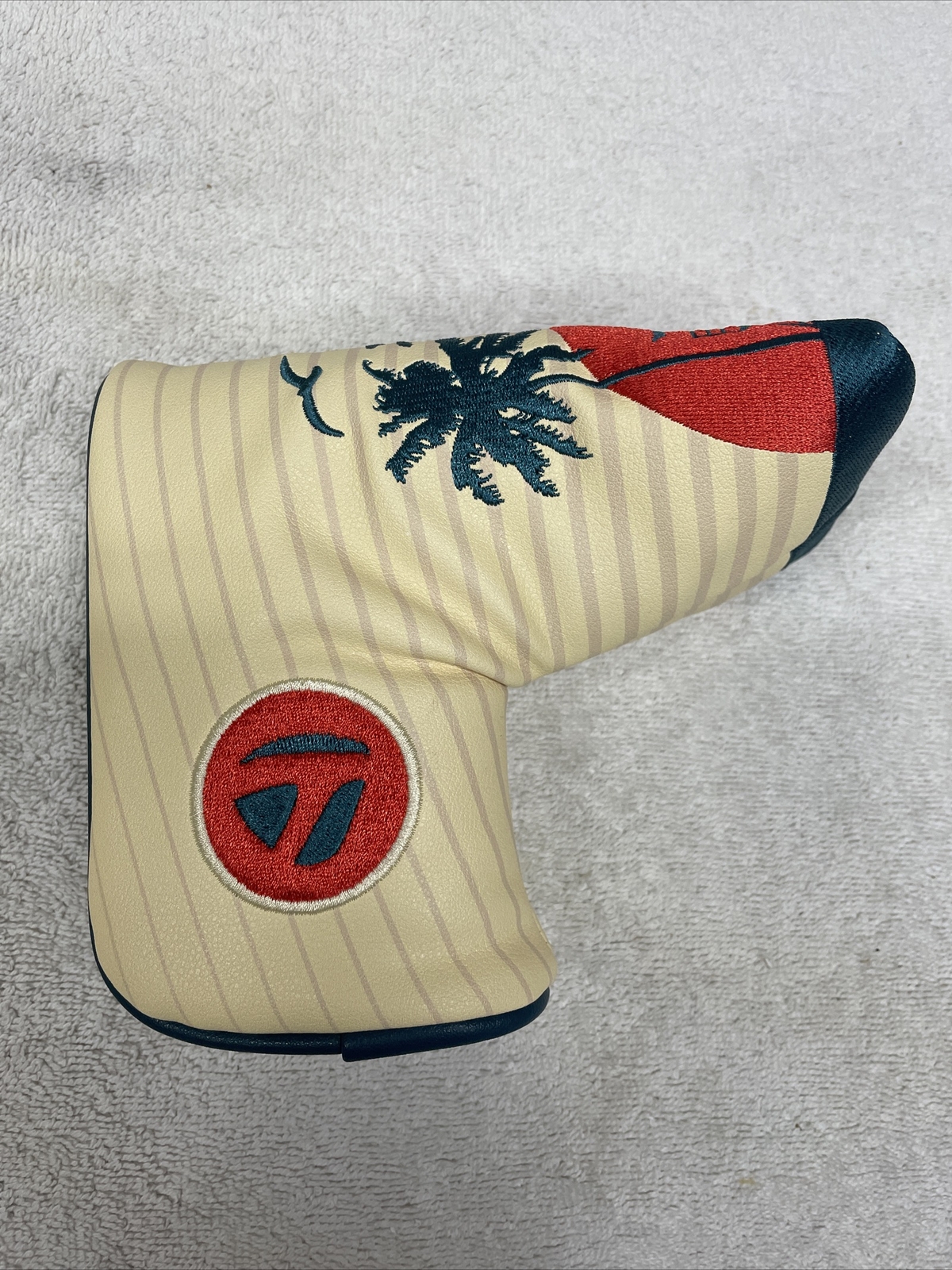 TaylorMade Vault Beachfront Blade Putter Head Cover, Brand New, Ships ...