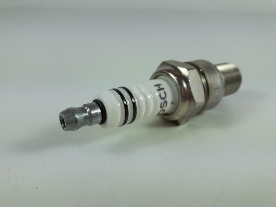 Rolls-Royce Corniche Silver Spirit Mk1 6.75L V8 8x Spark Plug BOSCH ...