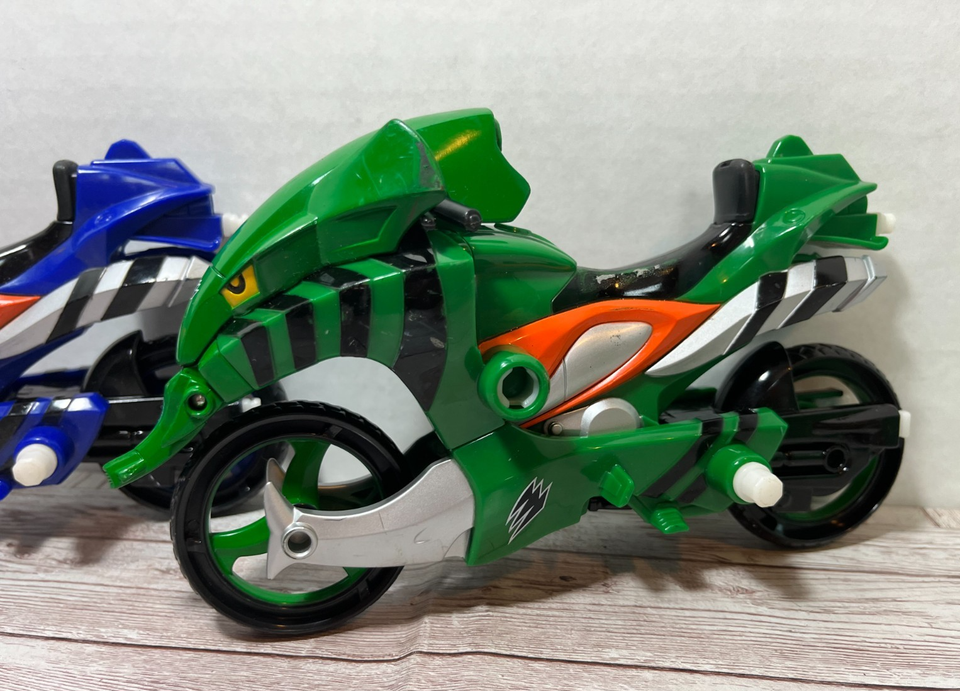 Power Rangers Jungle Fury Green Elephant Blue Jaguar Strike Rider Cycle ...