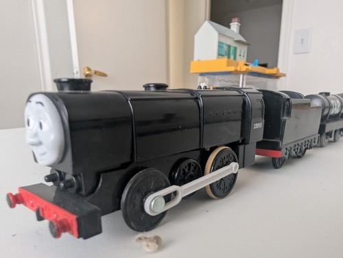 Thomas And Friends Tomy Trackmaster NEVILLE With Tar Tankers | eBay