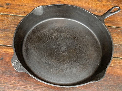 Raised Number #12 Cast Iron Skillet with Raised Initial Makers Marks | eBay
