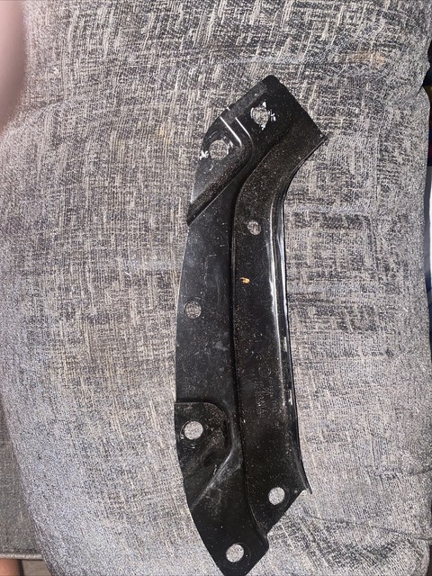 NEW GENUINE VW POLO 6R LEFT UPPER HEADLAMP SUPPORT BRACKET 6R0805931A ...