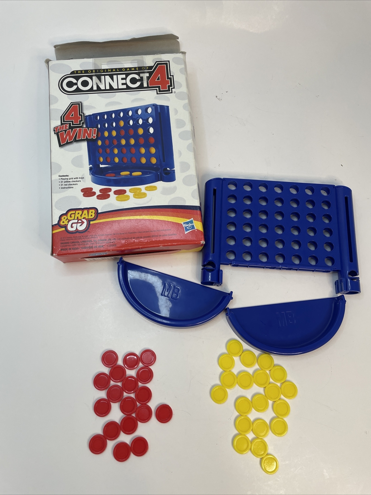 Connect Four GRAB & GO Game of Conect For by Hasbro Gaming 4 Family fun ...