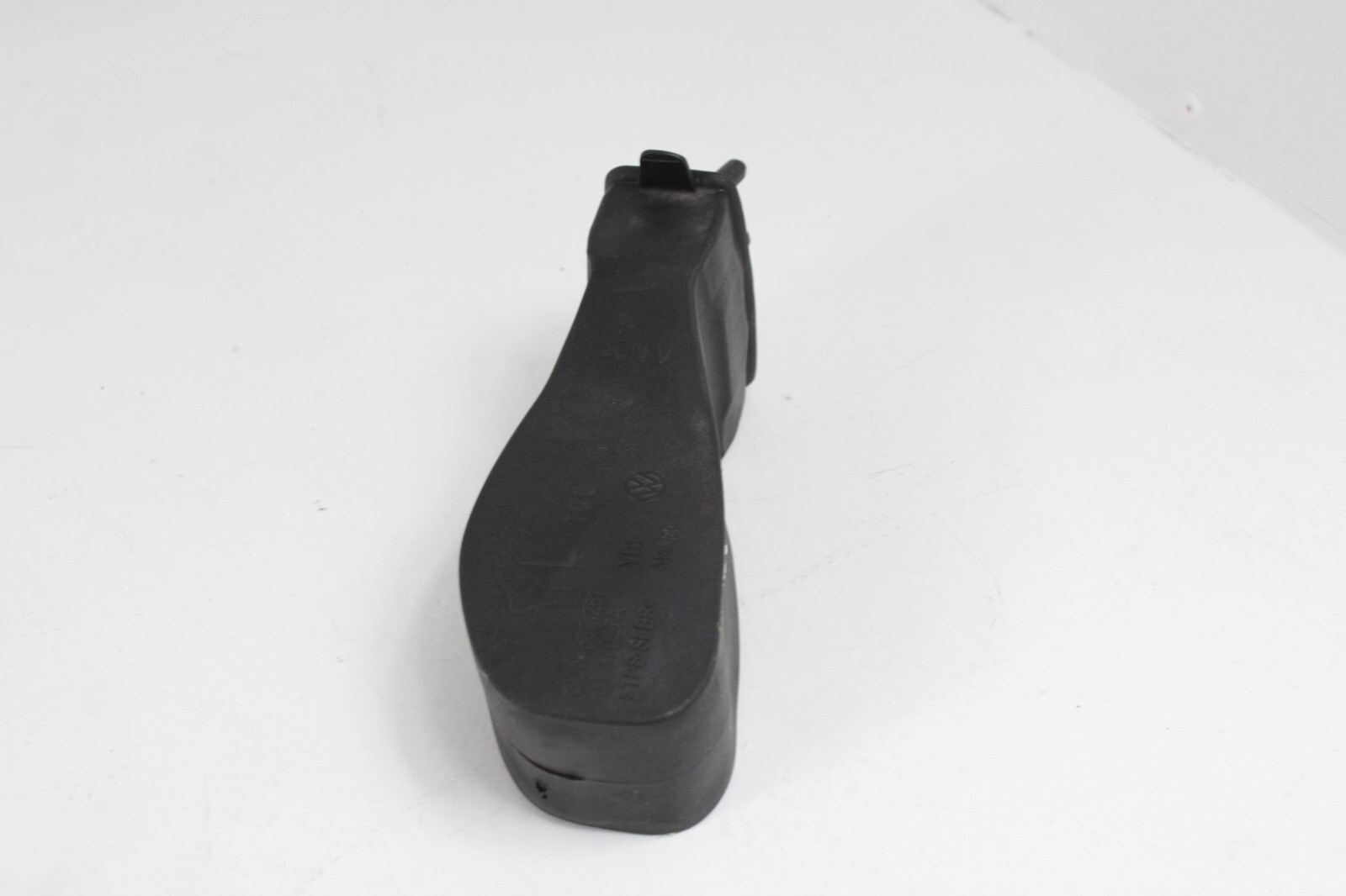 2018-2020 Volkswagen Atlas OEM Rear Left Door Stopper Strap w Boot 3CN ...