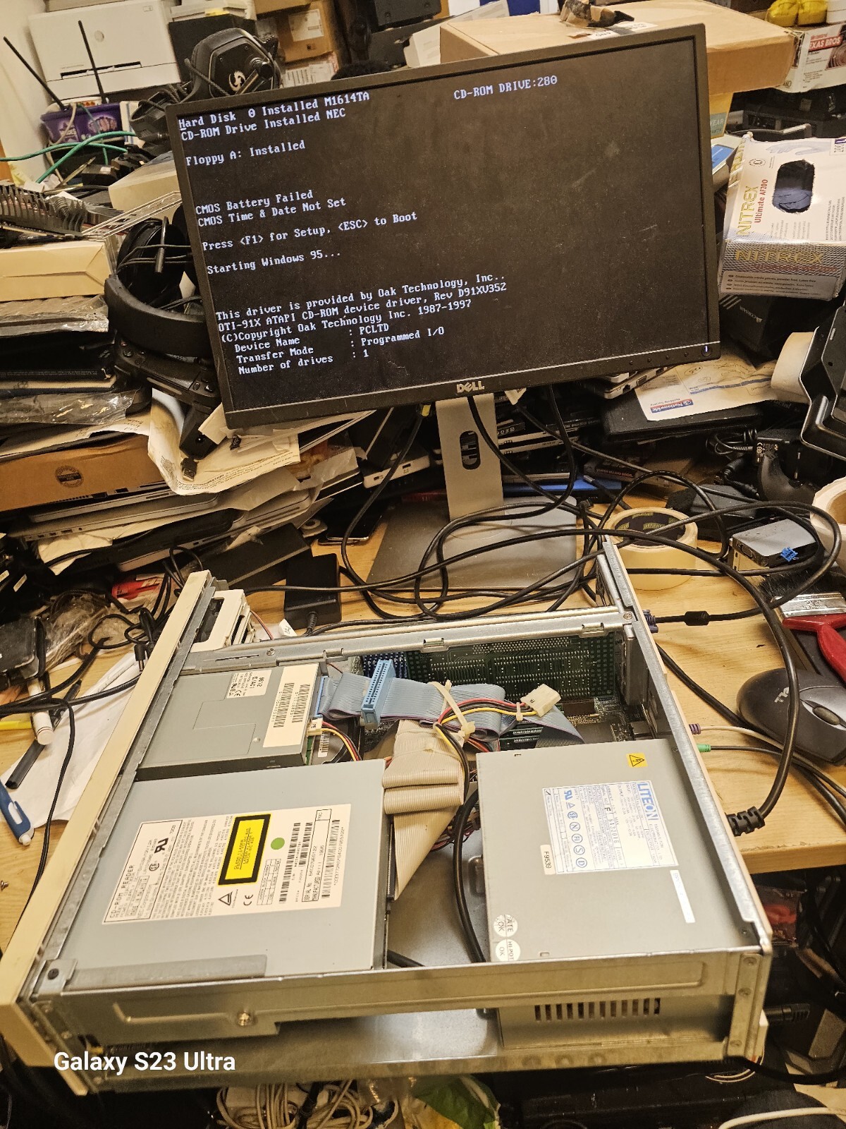 Vintage Packard Bell Executive Multi-Media 9001S- Model: A940-3X3E640 ...