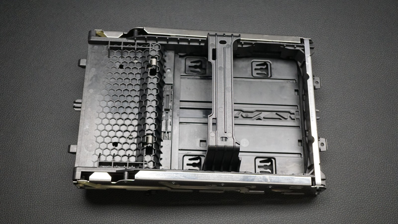 GENUINE BMW 7' G11 G12 CUP HOLDER COMPARTMENT UNIT 9327501 / ...