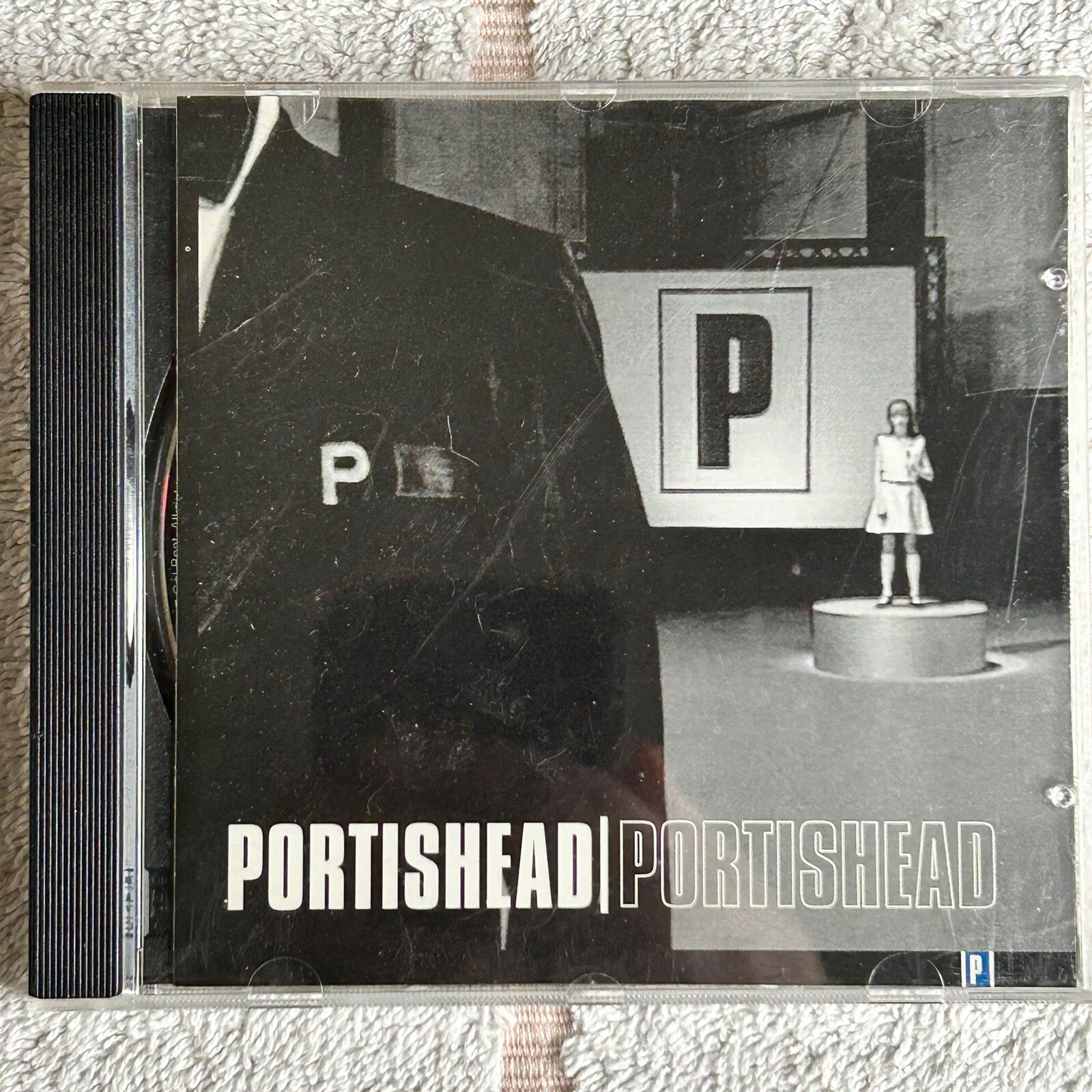 Portishead 1997 CD Eponymous Album 11 Songs All Mine Humming Over Only ...