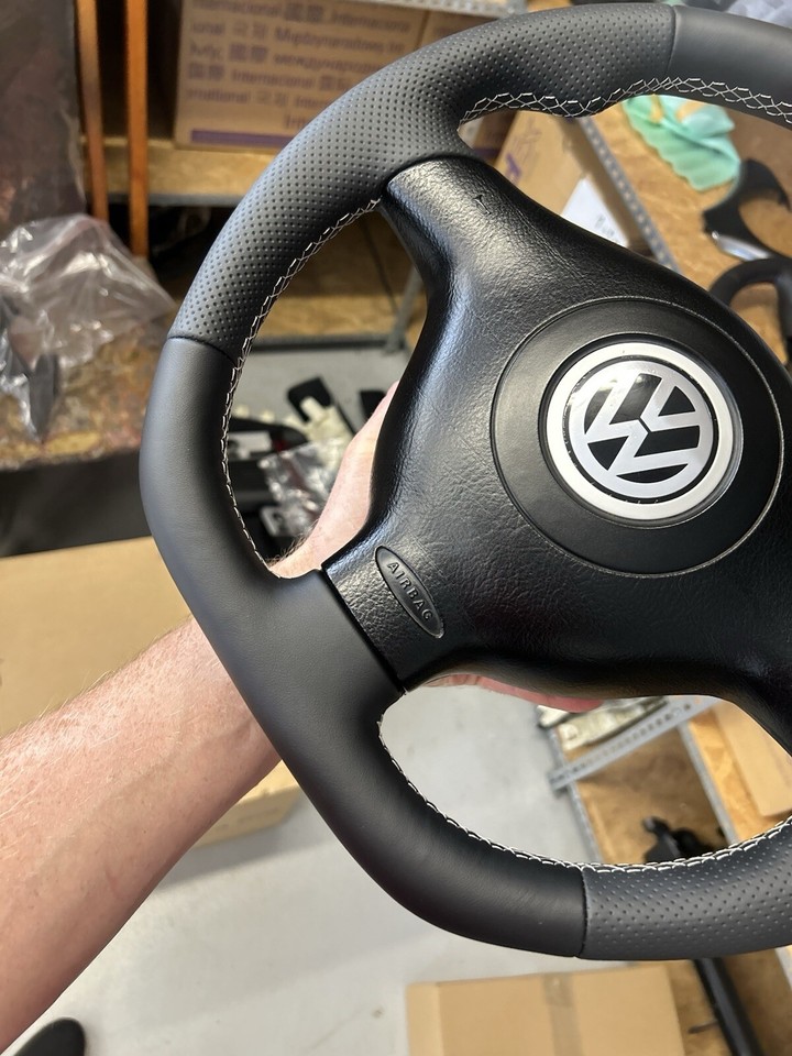 VW Golf Mk4 GTI R32 Steering Wheel Flat Bottom Passat B5 Custom Leon ...