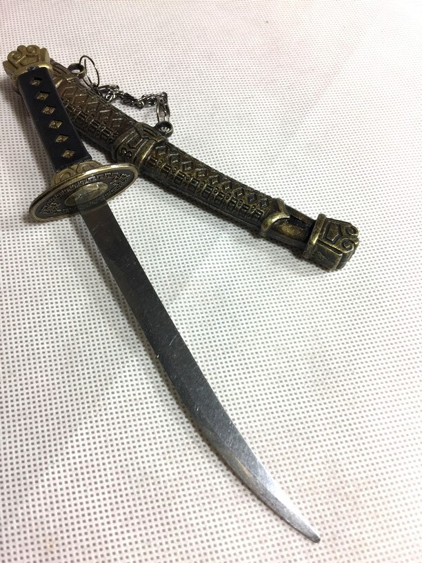 New Japanese Samurai Mini Sword Dagger with Vertical Sword Stand | eBay ...