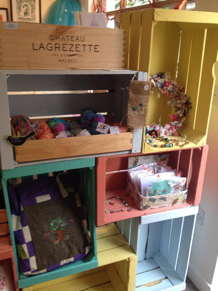 EUROPEAN VINTAGE WOODEN APPLE BOX / CRATE - SHELVES STORAGE BOOKCASE ...