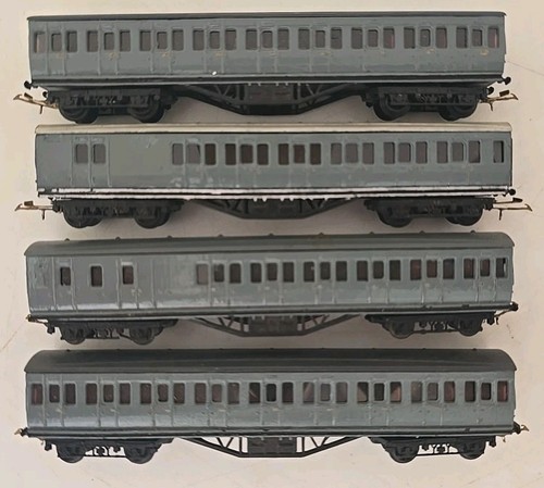 RAKE OF 4X PAINTED GREY N GAUGE MODEL RAILWAY CARRIAGES COACHES ...
