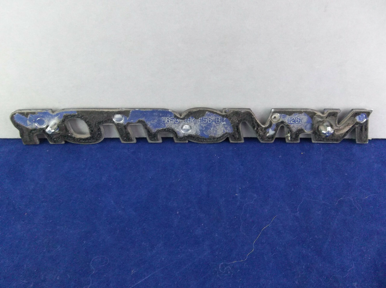 1998-2002 Lincoln 'Navigator' Chrome Plastic Script Emblem OEM | eBay