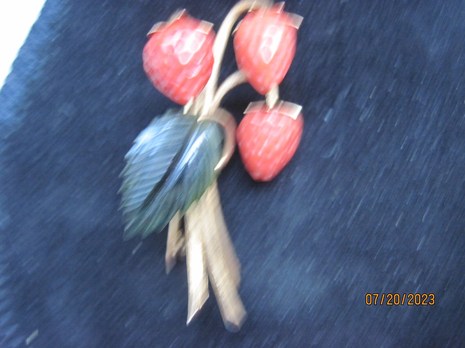 EXQUISITE 14K ANTIQUE NATURAL PINK CORAL AND JADE STRAWBERRY BROOCH 2 x ...