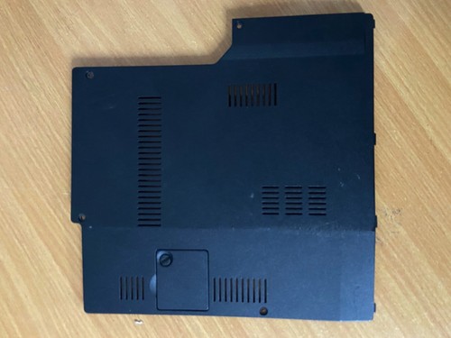 RM Notebook 320 Clevo W255EU Base Bas Housse Porte 6-42-E51Q3-103 | eBay