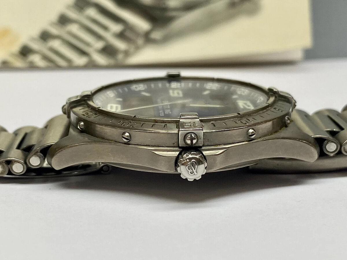 Vintage Breitling Aerospace Ref. #E65062 Titanium Quartz Vintage Breitling Aerospace Ref. #E65062 Titanium Quartz