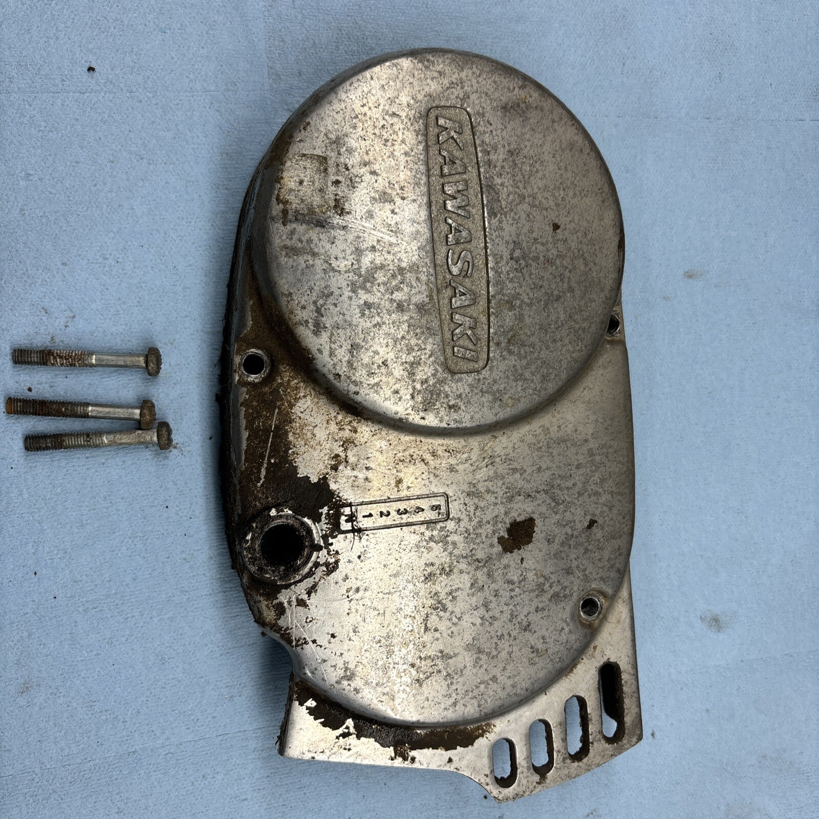 1978 Kawasaki KM100 Vintage Enduro Motorcycle motor side cover sprocket ...