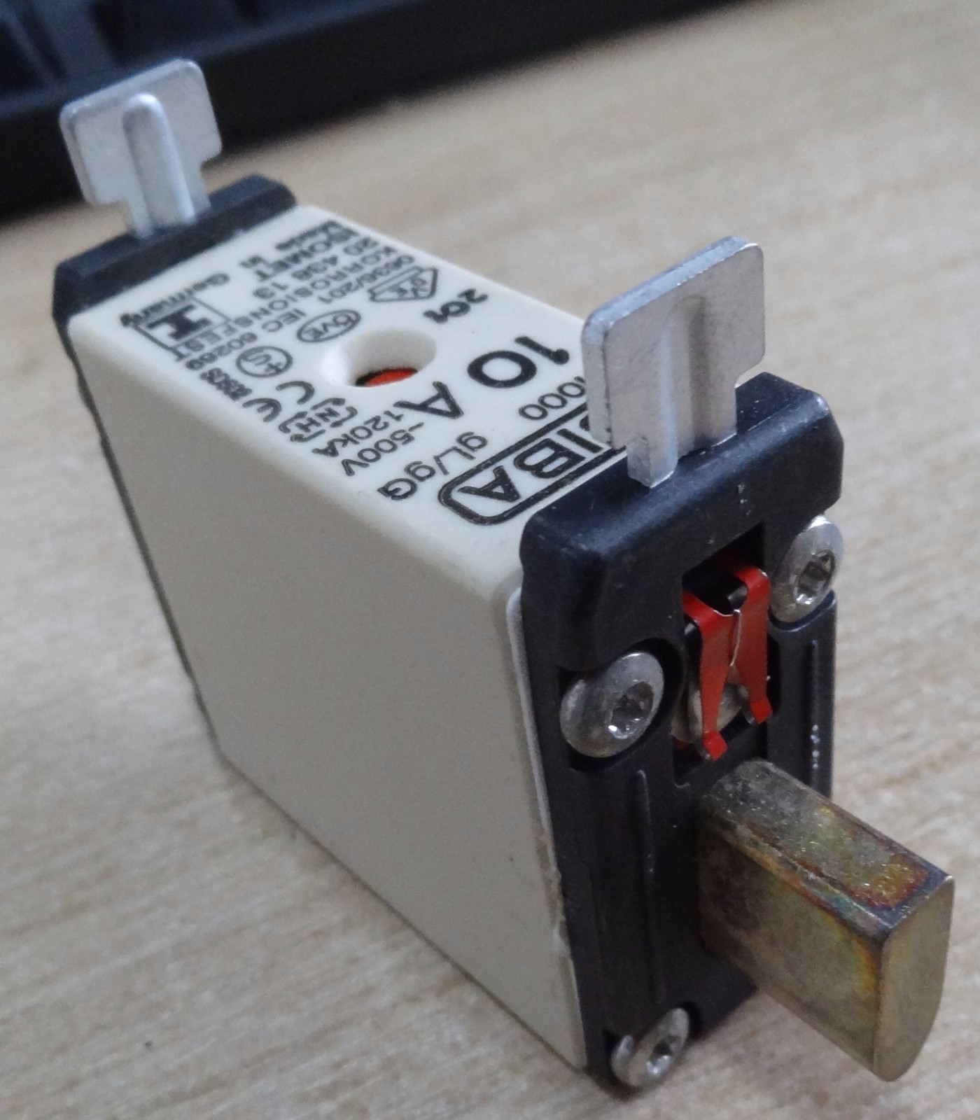 Siba NH000 10A gL/gG indicating fuse link NH size 000 20-438-13-10 ...