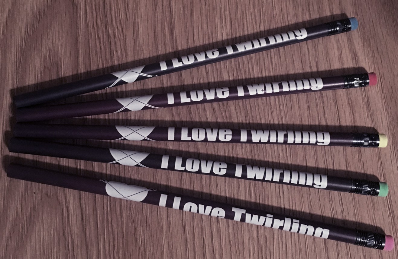 BATON TWIRLING PENCIL SET ( 6) MAGIC PENCILS CHANGE COLOR GREAT TWIRLER ...