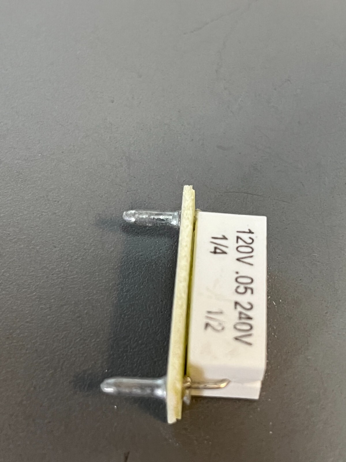 KB KBIC DC Plug-In Horsepower Resistor # 9837 18 Ohms. 1/12 - 1/8 1/6 ...